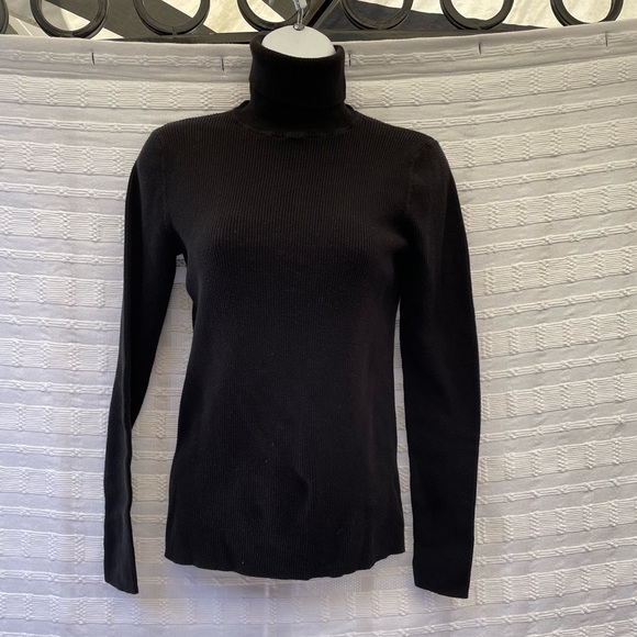 Old Navy | Tops | Old Navy Turtleneck | Poshmark